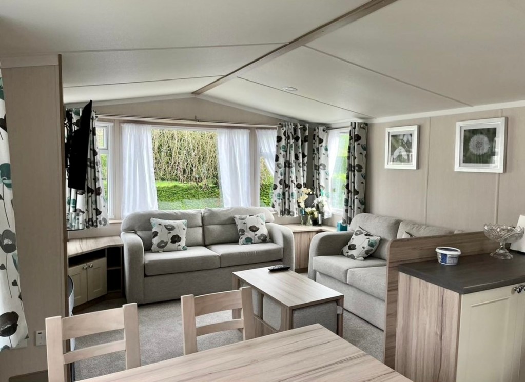 2021 SWIFT SNOWDONIA - AVAILABLE – Caeran Caravan Park North Wales